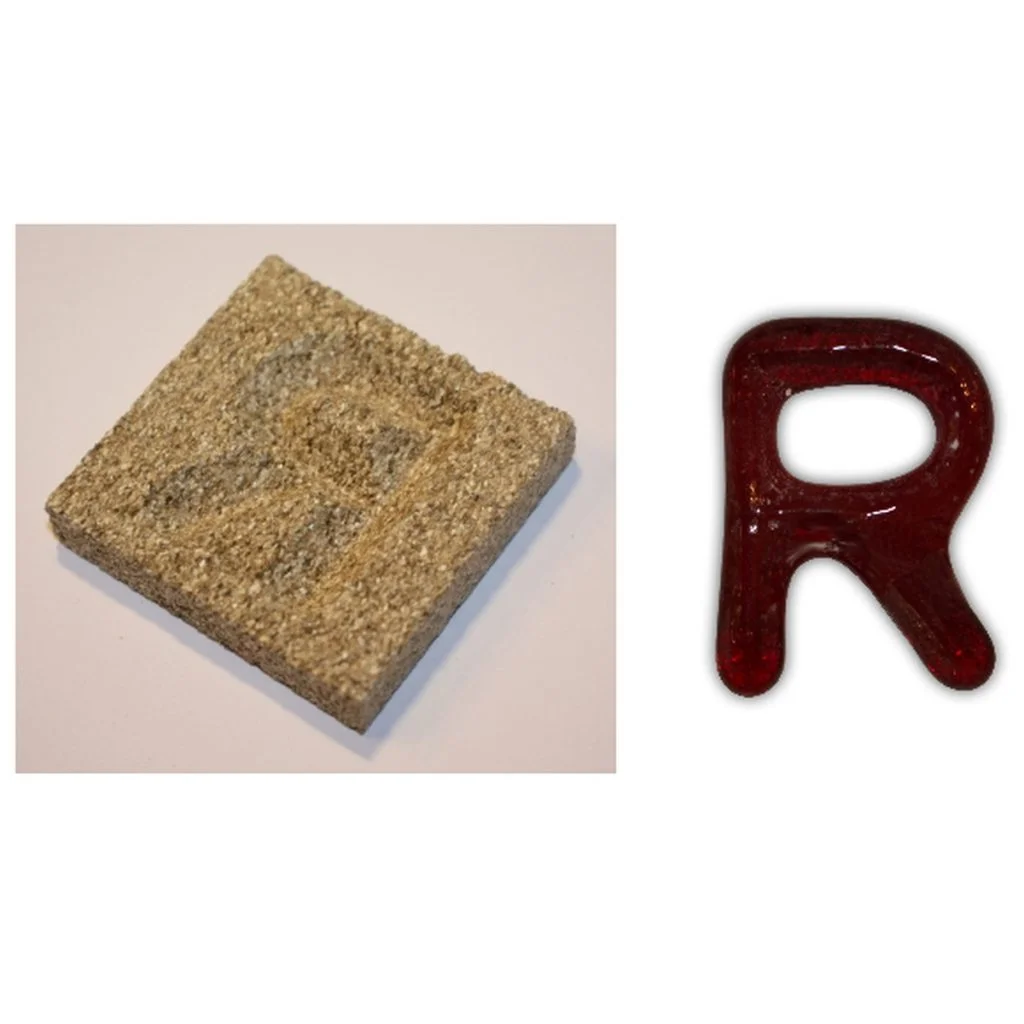 Vermikulitová forma Pismeno R, na formu je potřeba cca 18g frity ...